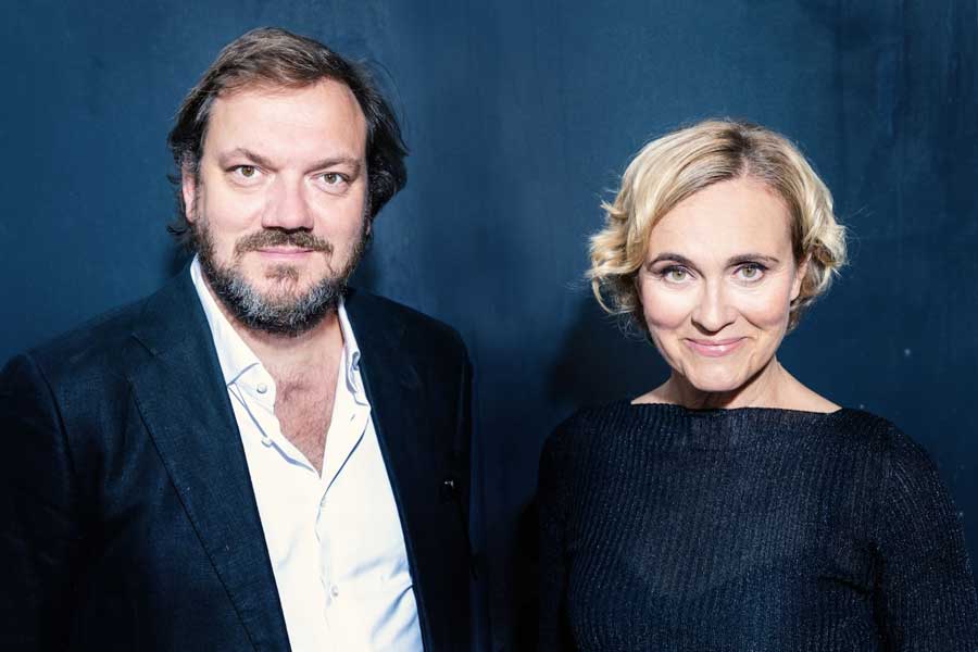 Charly Hübner und Caren Miosga & Kolosseum zu Lübeck